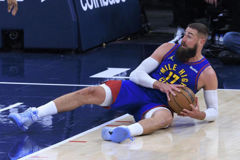 Jonas Valanciunas vuelve a mirar a Europa