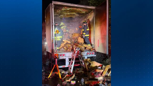 Trailer carrying 27K pounds of strawberries catches fire on I-70 in ...