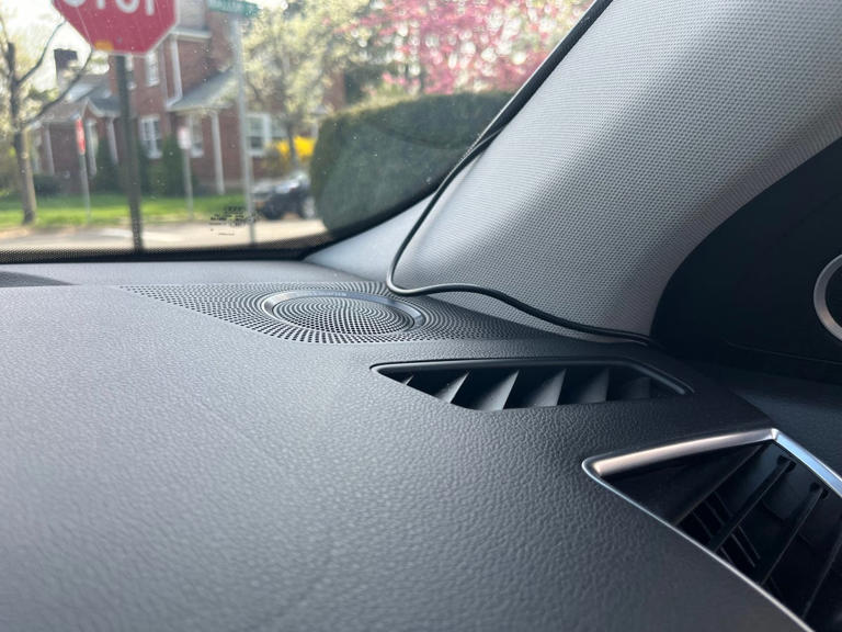 Driving without distractions? This mini dash cam delivers