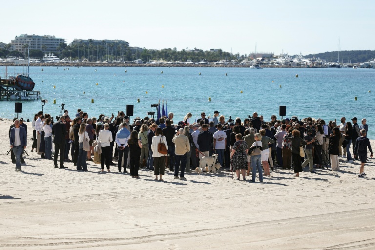 Dogs allowed on new Brigitte Bardot beach in glitzy Cannes