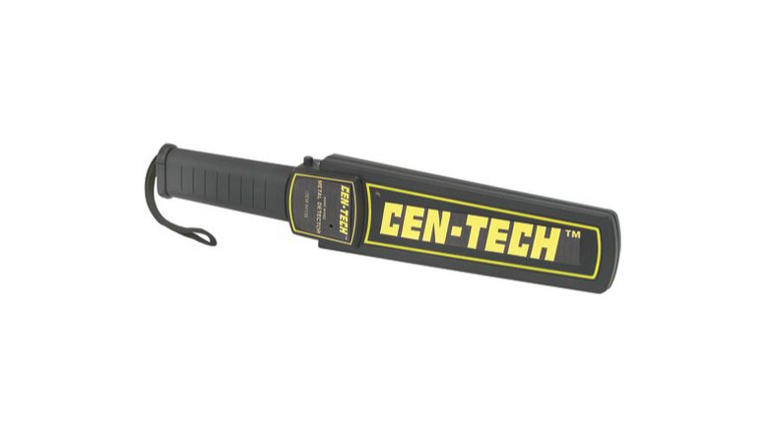 Harbor Freight sells metal detectors, but are they any good? Here's ...