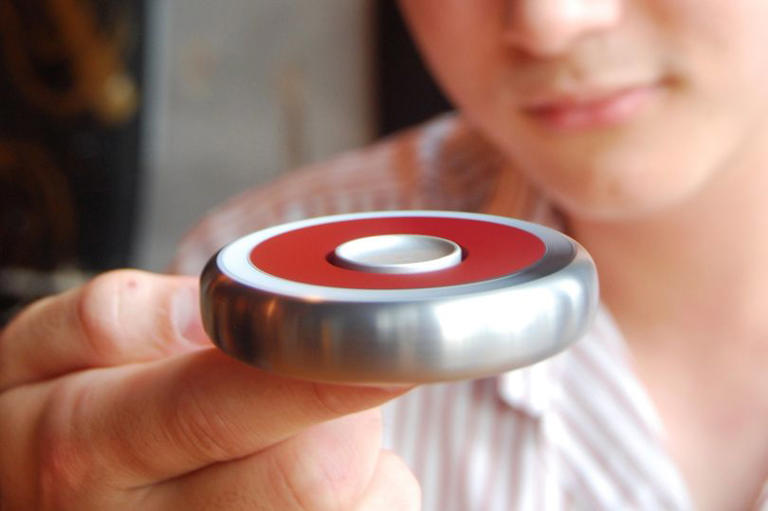 Cambridge student breaks fidget spinner world record with 30-minute spin