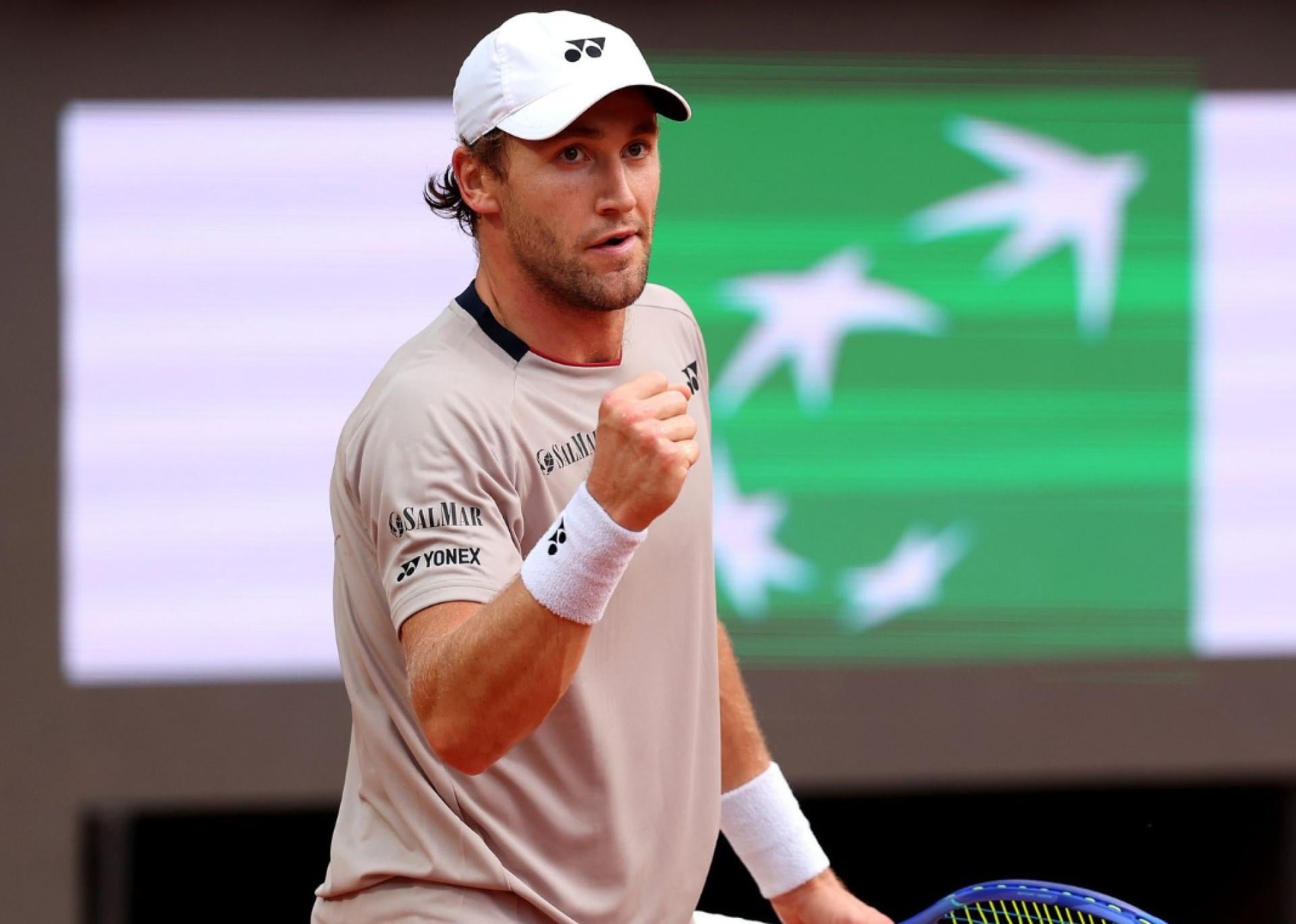 Alexander Zverev reacts to new favourite tag after Djokovic’s early exit