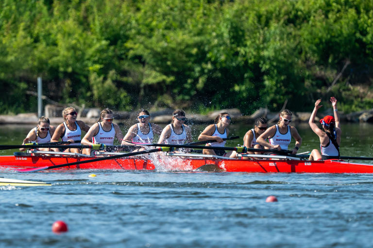 Women’s rowing earns gold & a trip to NCAA championships