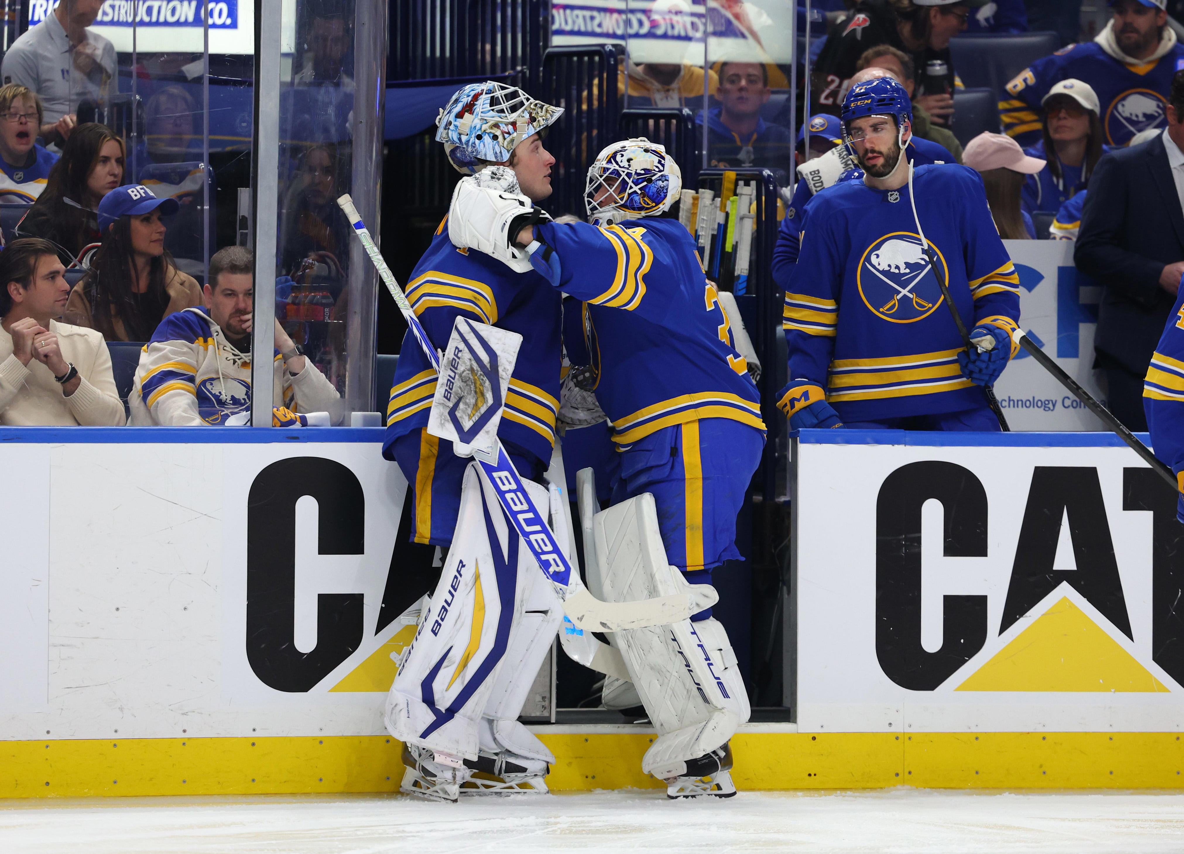 Who will Sabres start in goal for Game 7 vs. Canadiens?
