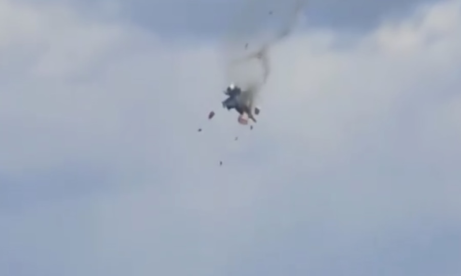 Idaho spectator films the moment two fighter jets collide — and four ...