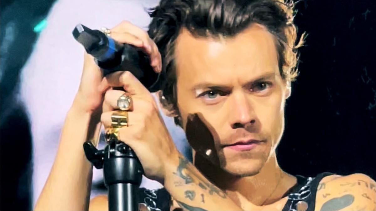 Harry Styles responds onstage as pro-Palestine chant erupts at tour opener