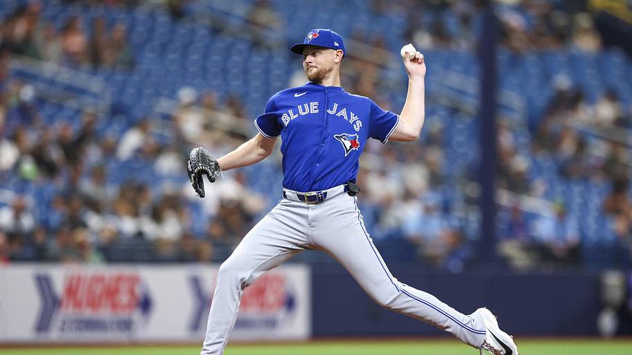 Dodgers-Blue Jays trade quietly gives LA boost in tight NL West