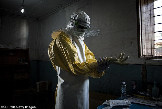 American tests positive for incurable Ebola strain as outbreak spreads ...