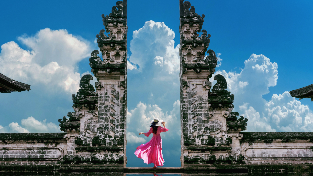 12 destinations some travelers said felt different from what they expected