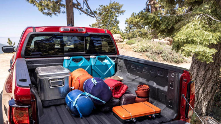 Ford Ranger vs Toyota Tacoma vs Chevy Colorado: Who wins the towing and ...