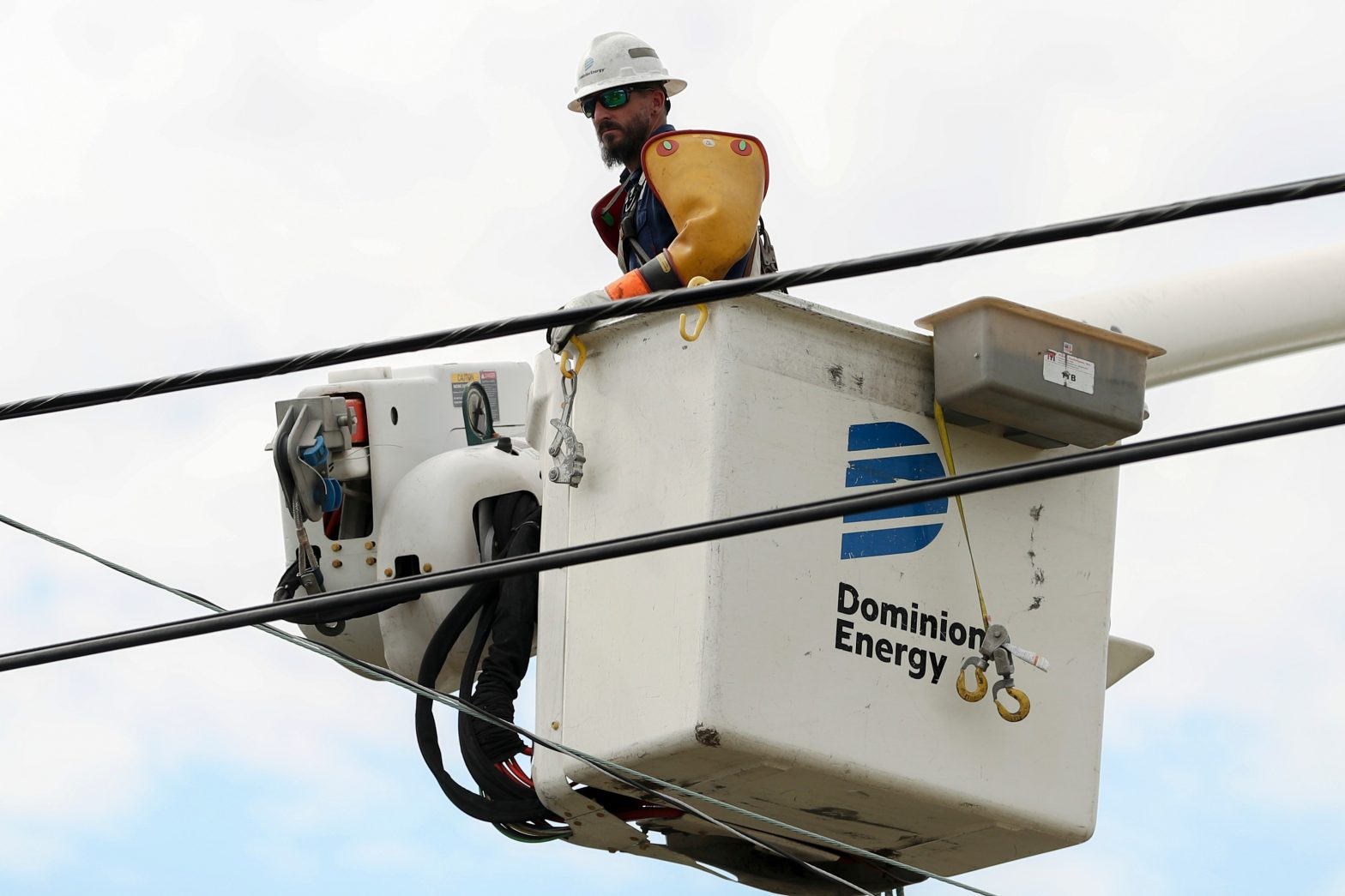 NextEra Energy, Dominion announce utility megamerger