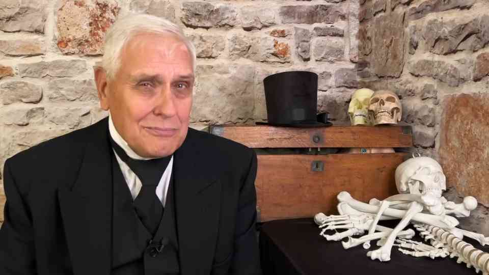 This is what happened when London ran out of burial space in the 1800s