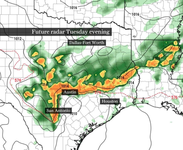Storm chances increase across Houston. Could flooding develop this week?