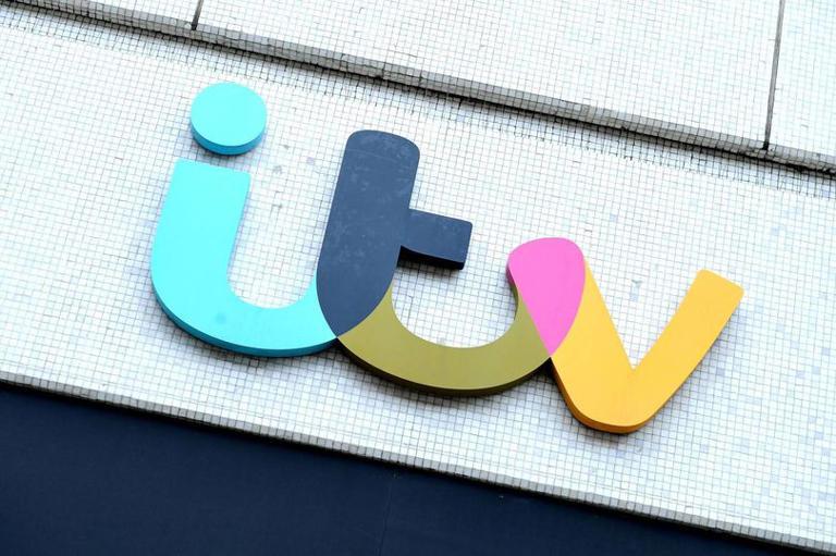 'Unmissable' show set in the 70s that fans are 'obsessed' with coming ...