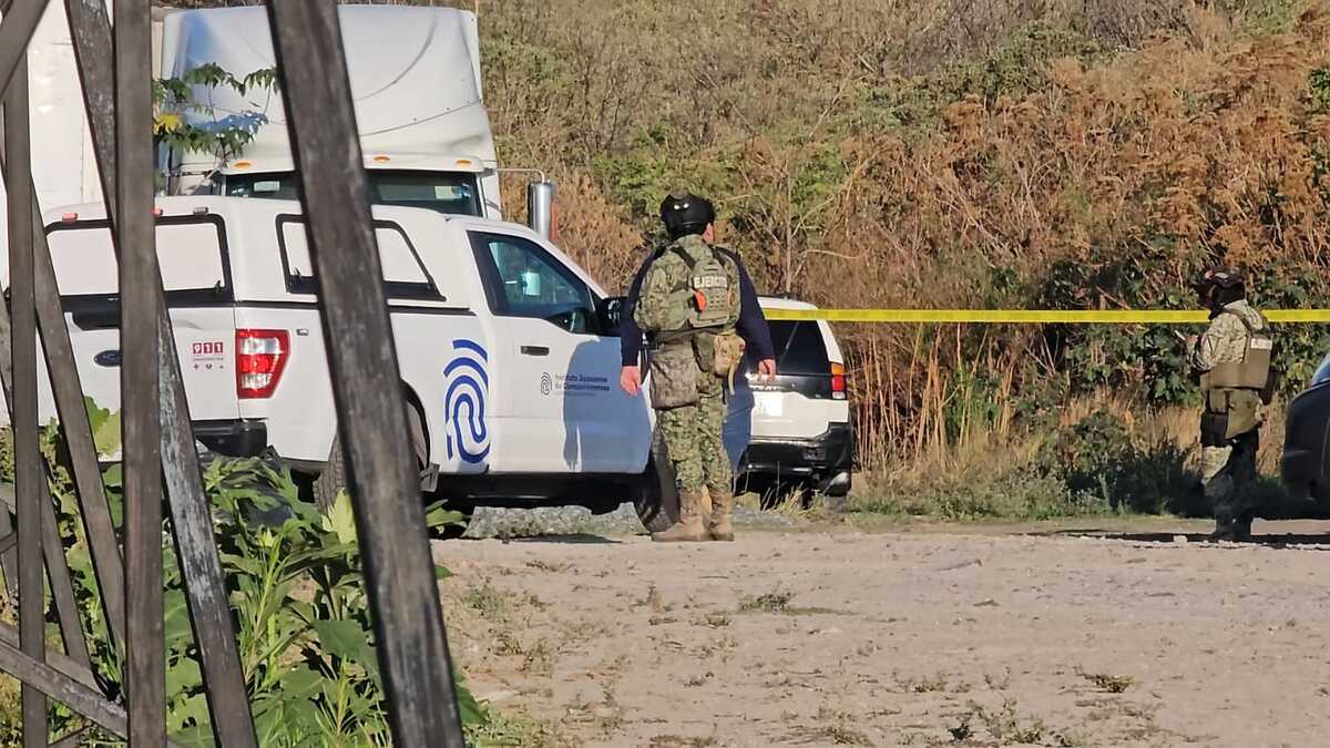 Localizan a hombre muerto dentro de una pipa en Zapopan