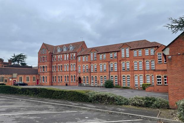 Reading MPs react as independent school in Reading is at risk of closure