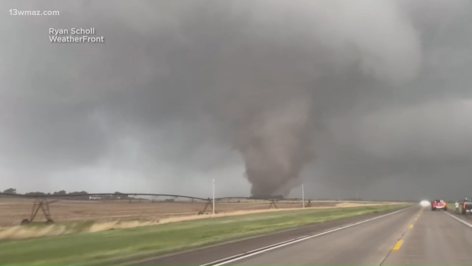 Storm cleanup in the Midwest after a massive tornado cleaves through ...