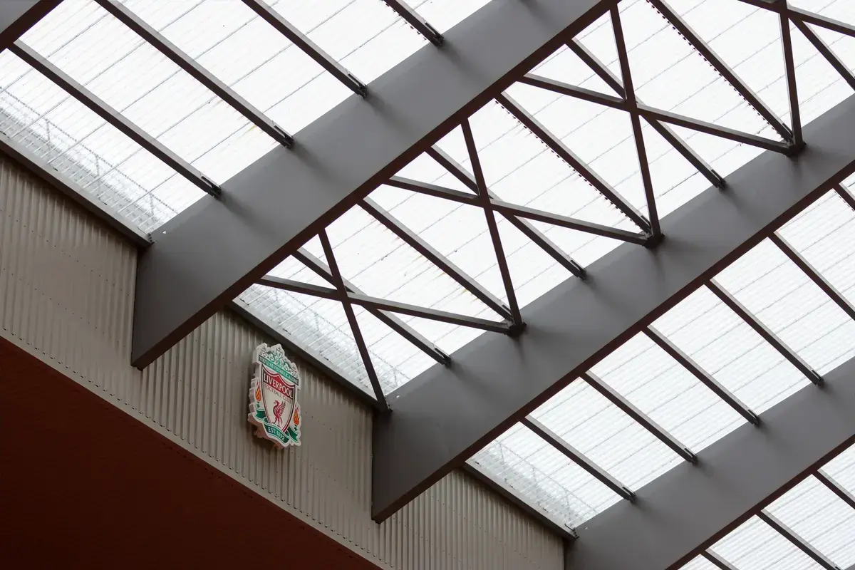 Coach set to join Liverpool now left out of work