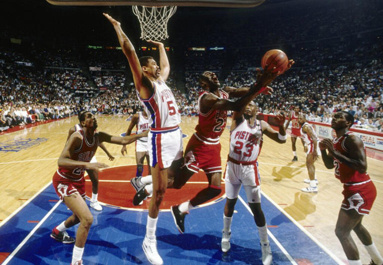 “It was a ballet move”: Michael Jordan reveals the real story behind ...