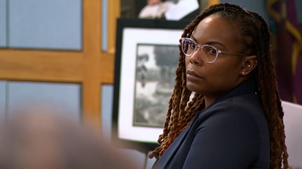 A 6-year-old shot his teacher in class. Now the school’s former ...