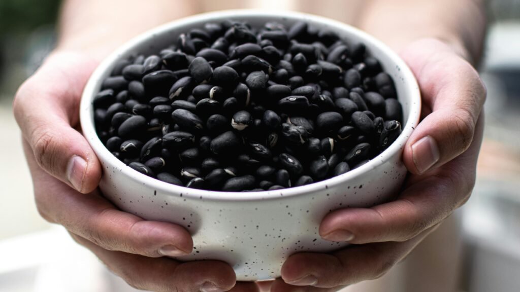 Increase your intake of fiber by including these five high-fiber foods ...