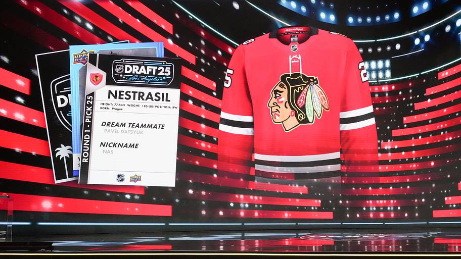 Blackhawks stand to clean up by trading 2026 1st round pick