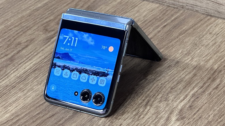 The best 5 Motorola Razr+ hidden features