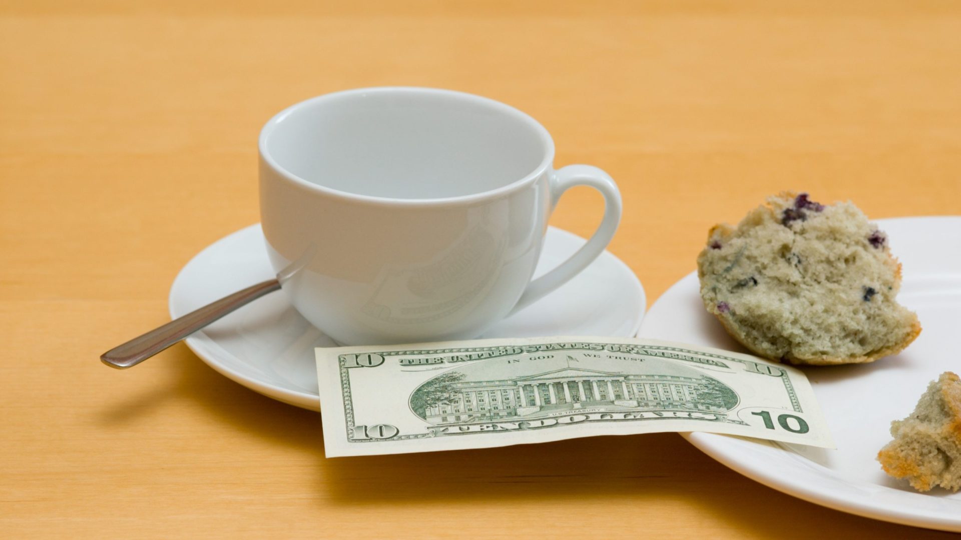 Tipping mistakes that annoy waiters and baristas most