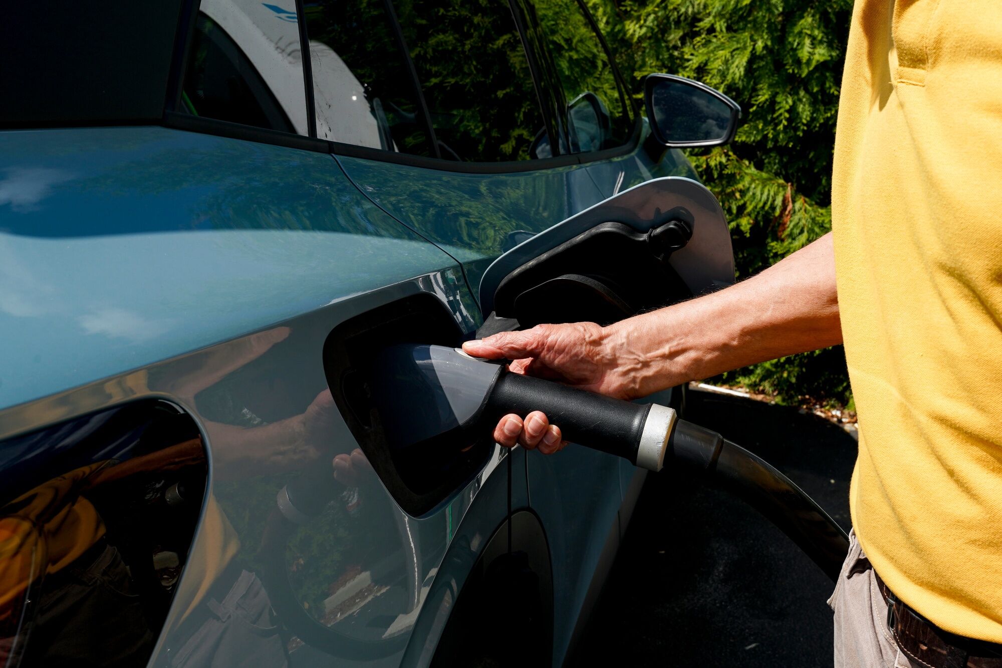 US lawmakers plan new $130 fee for electric vehicle owners