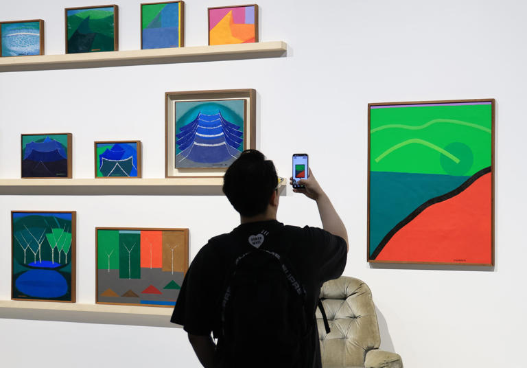 Yu Young-kuk exhibition celebrates abstract art's silent philosophy