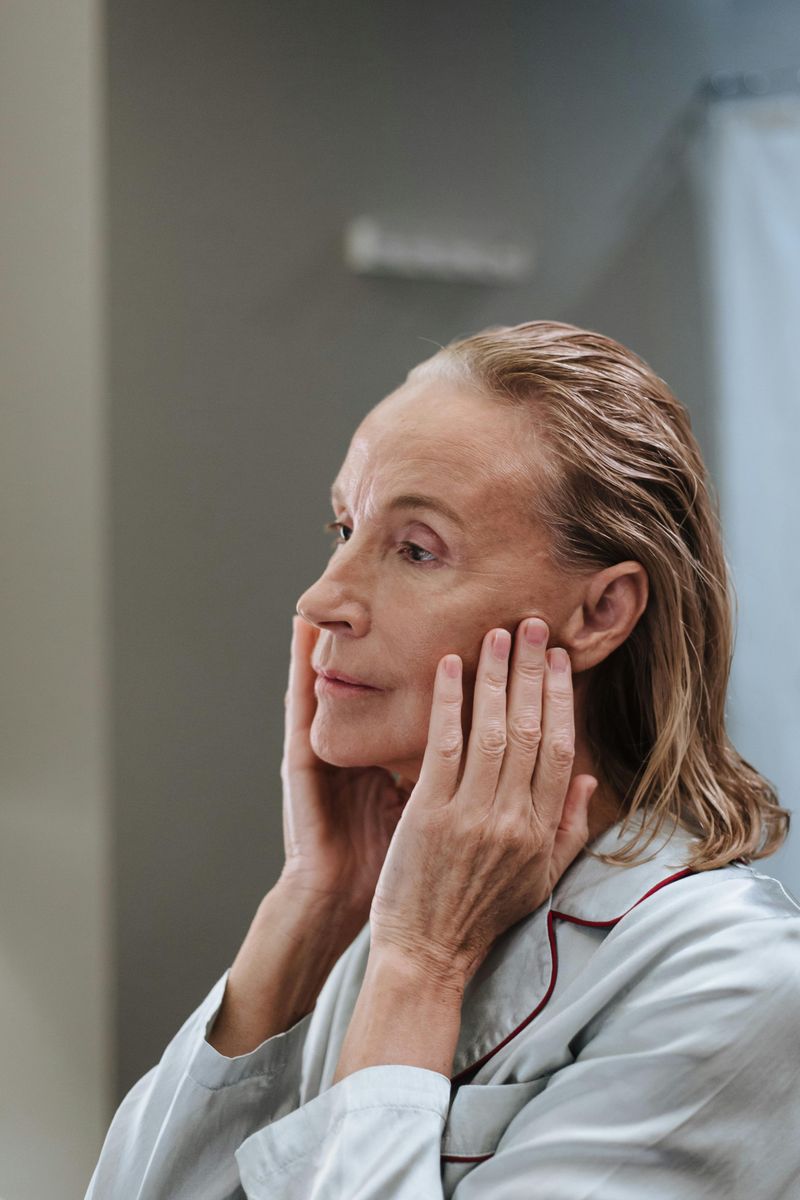 Mature women always receive compliments for these 11 beauty secrets
