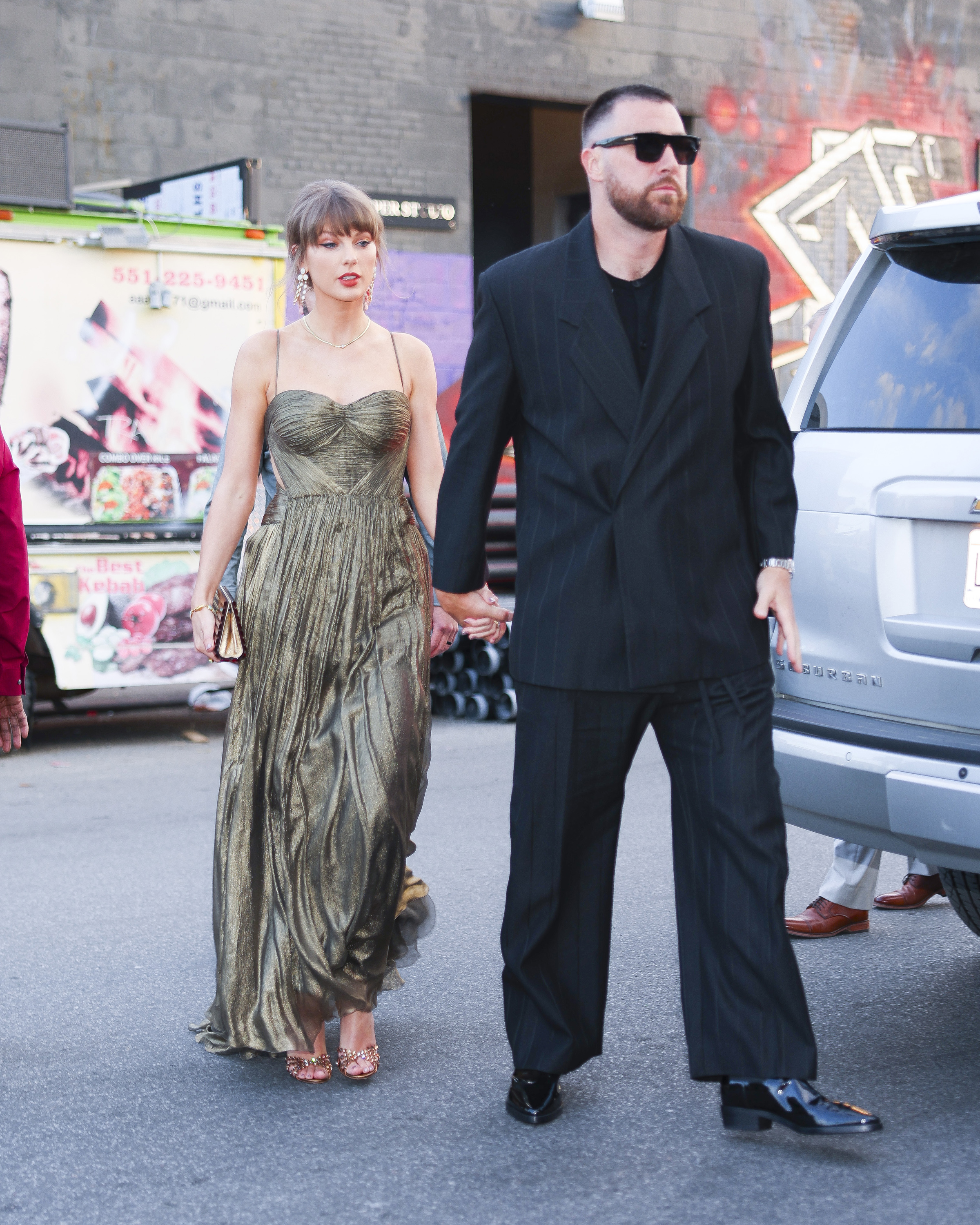 Elizabeth Taylor, Travis Kelce and the wild story behind Taylor Swift’s ...