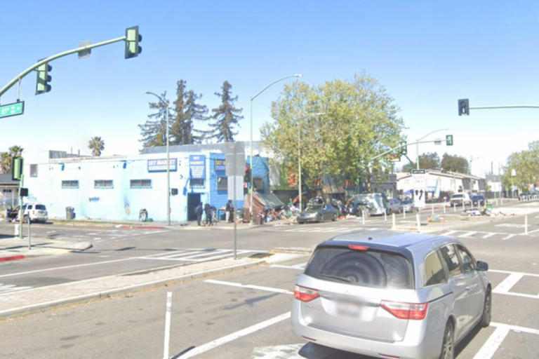 Crazy video shows young driver kill 3 people after plowing into Oakland ...