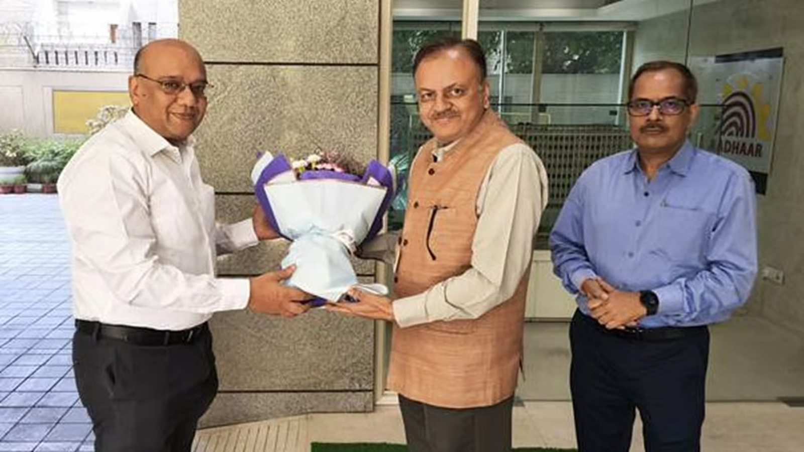 IAS Saurabh Vijay takes charge as new CEO of UIDAI, here’s what the ...