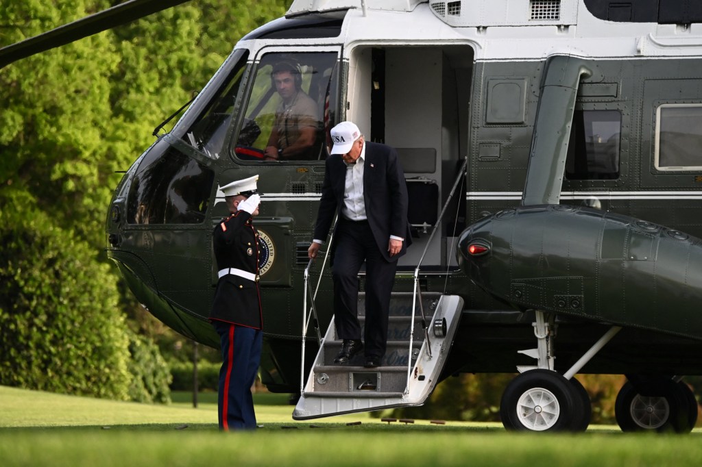 Donald Trump wants to build a permanent helipad at the White House ...