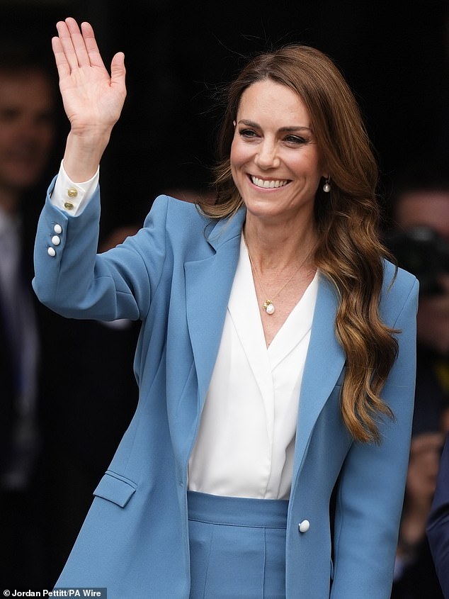 Opinion: Truth about Kate Middleton's past before Prince William