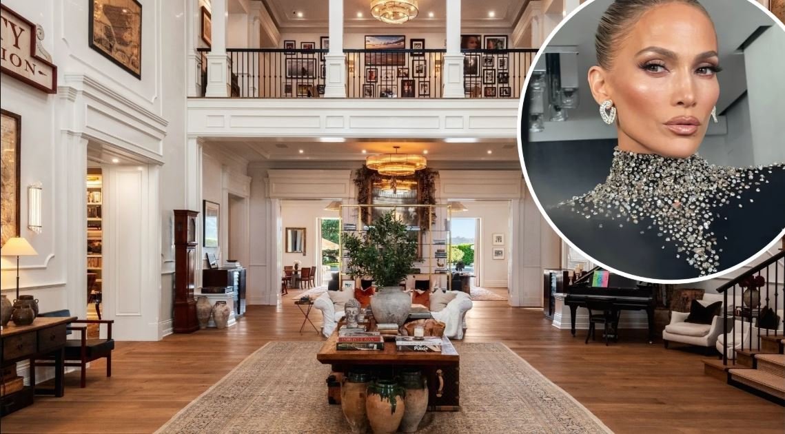 Jennifer Lopez’s 'expensive' living room color palette transforms a ...