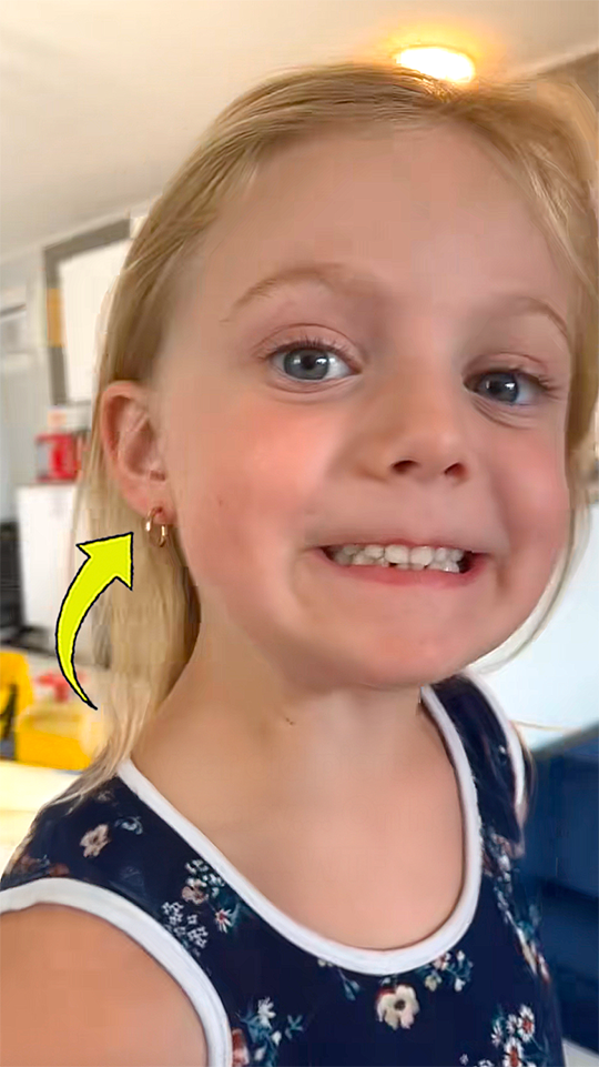 My 4 year old pierced her own ear 😳