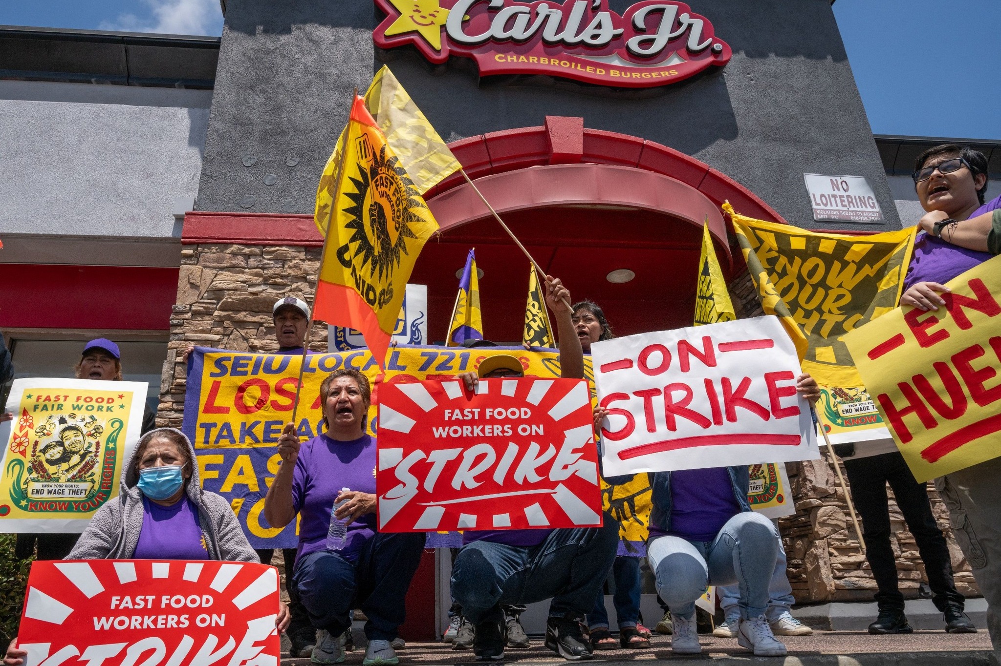 Carl’s Jr. crushed by California’s minimum wage, as violence-stricken ...