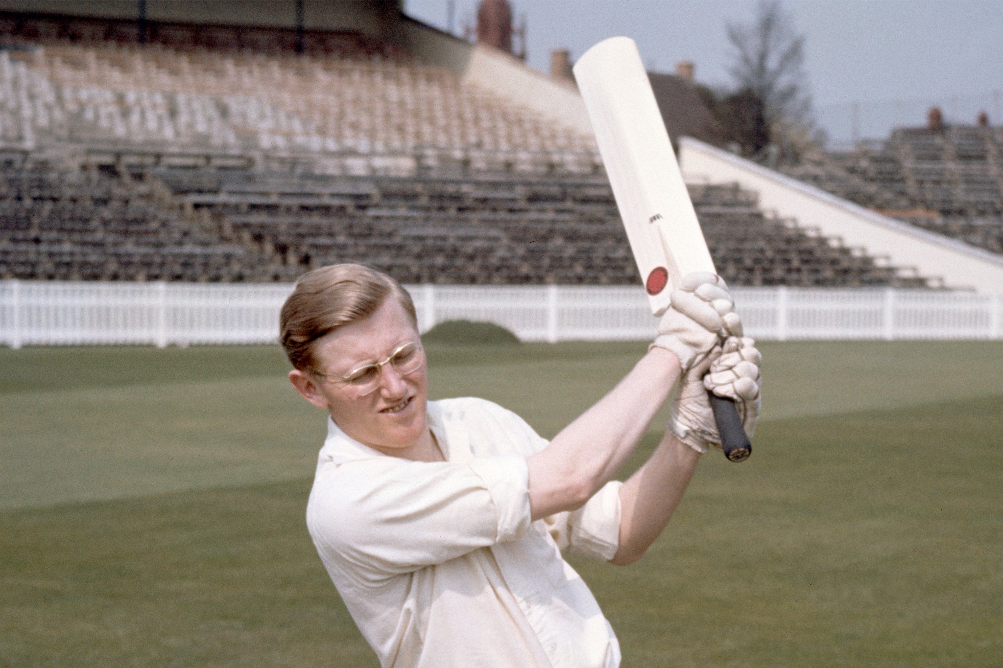 Former England cricket captain MJK Smith dies aged 92