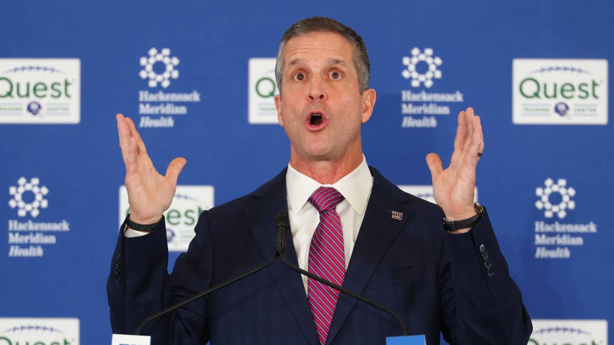 Giants celebrate Coach Harbaugh's commencement speech at Miami University