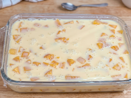 Con un lata de piña en almíbar crea un postre delicioso y rendidor ...