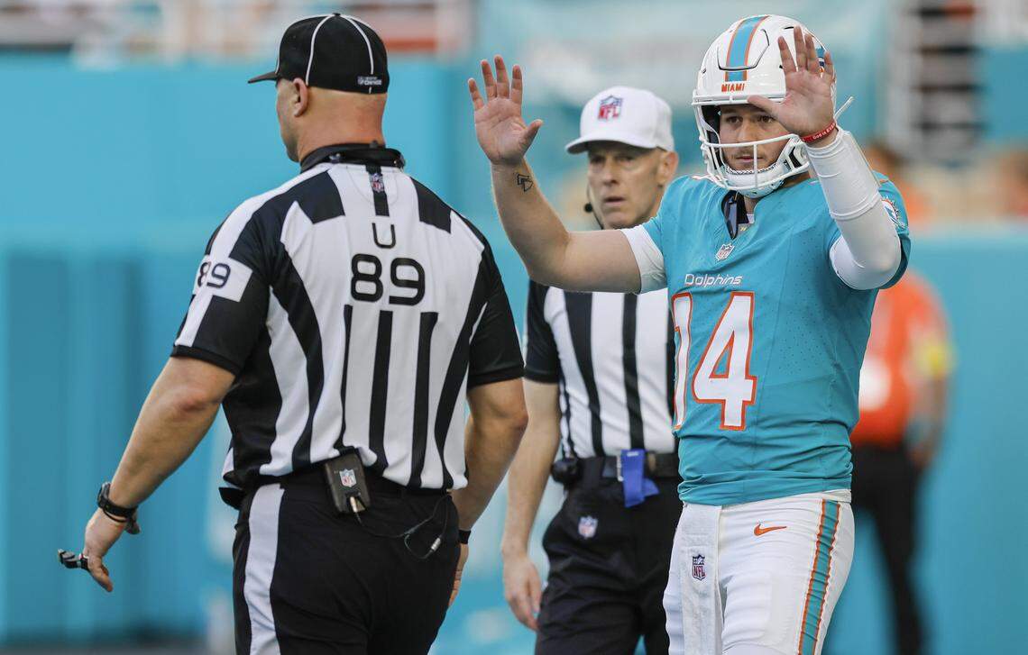 Dolphins QB coach sizes up what's behind Willis and more from assistant ...
