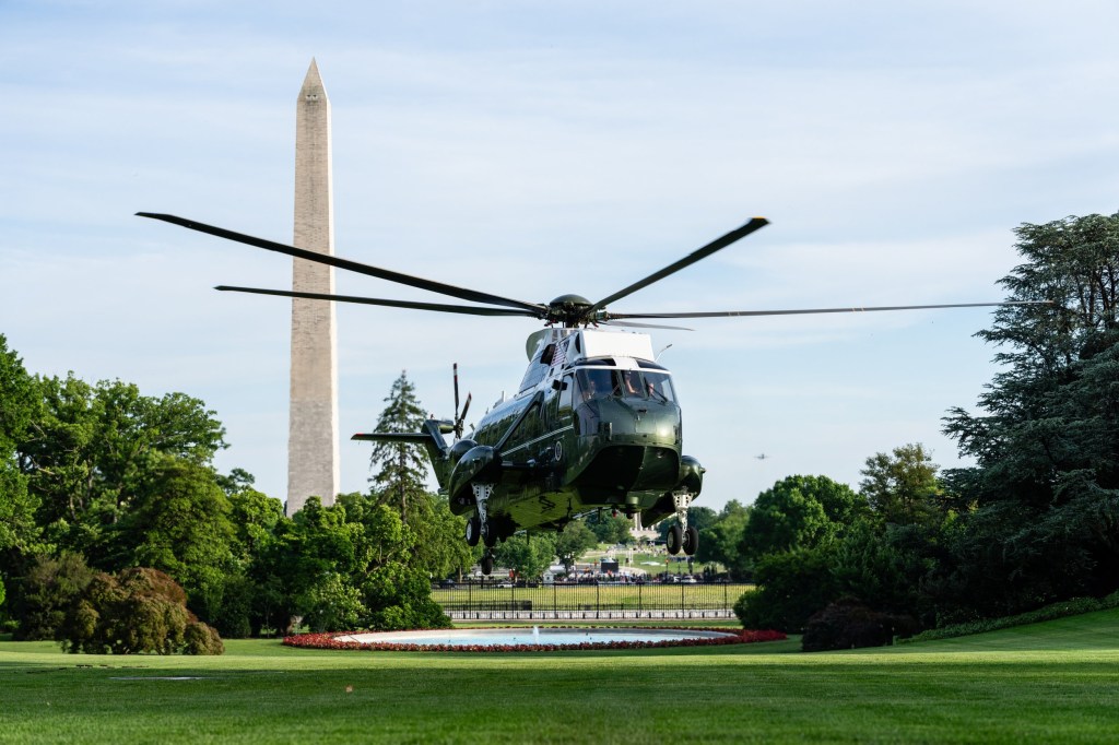 Donald Trump wants to build a permanent helipad at the White House ...