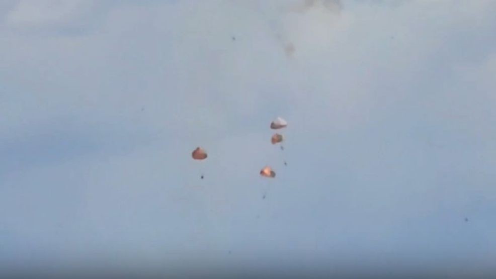 Two EA-18 fighter jets collide at Mountain Home airshow, pilots ejected ...