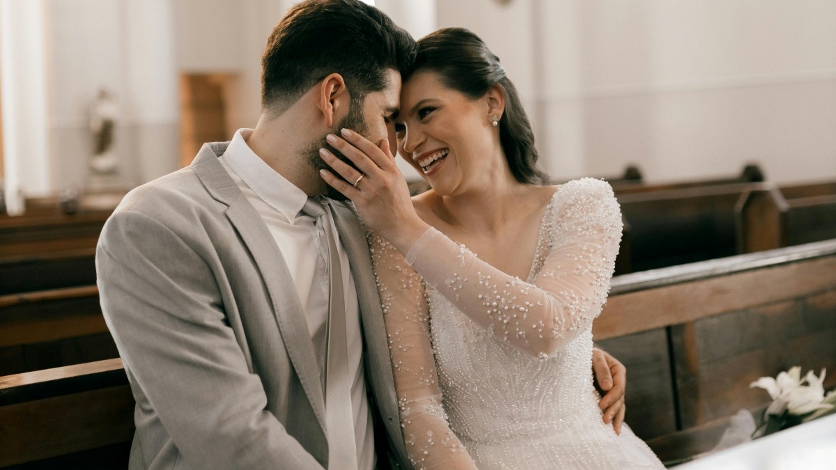 What an ideal romantic relationship should look like according to ...