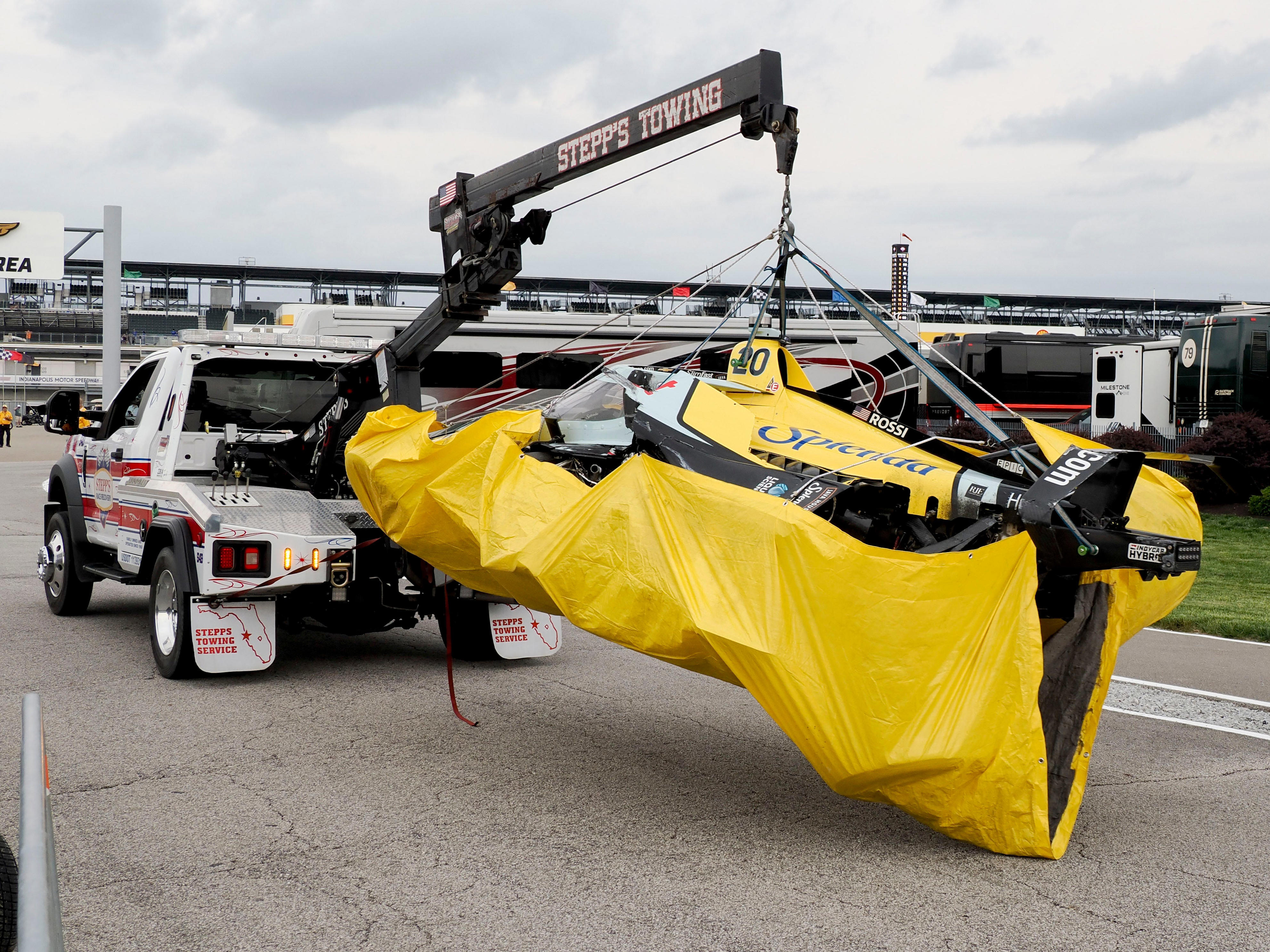 Alexander Rossi suffered injuries to his finger, ankle in crash; what ...