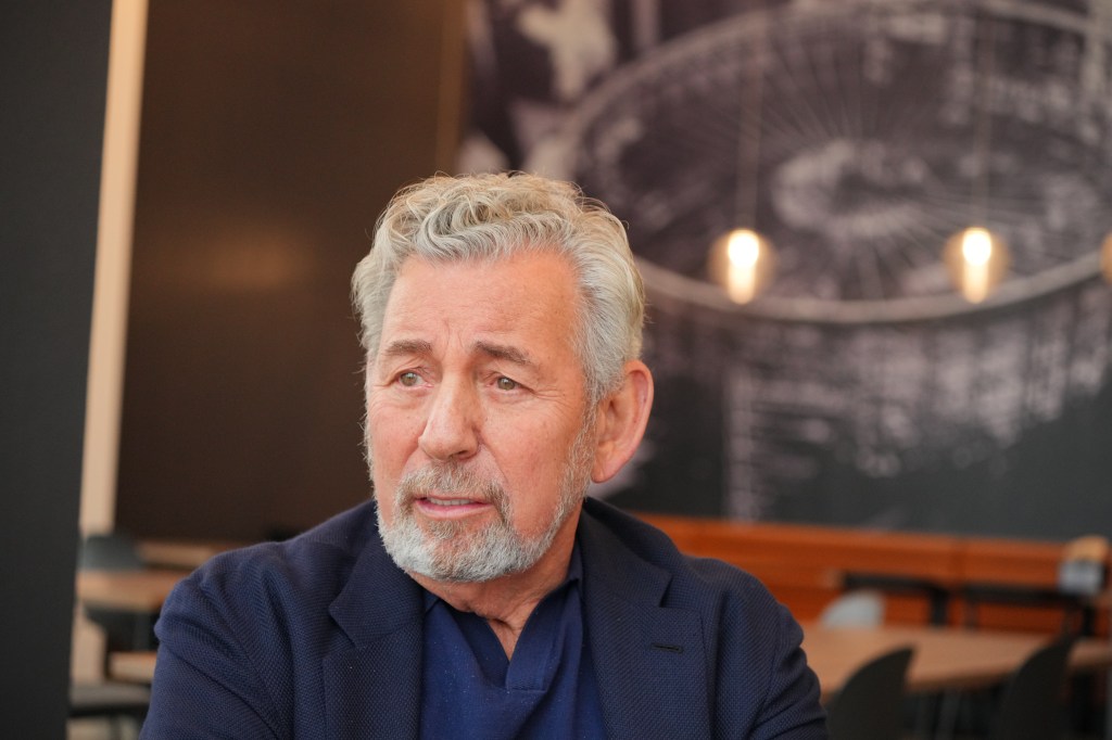 James Dolan moves to split Knicks and Rangers into two separate public ...