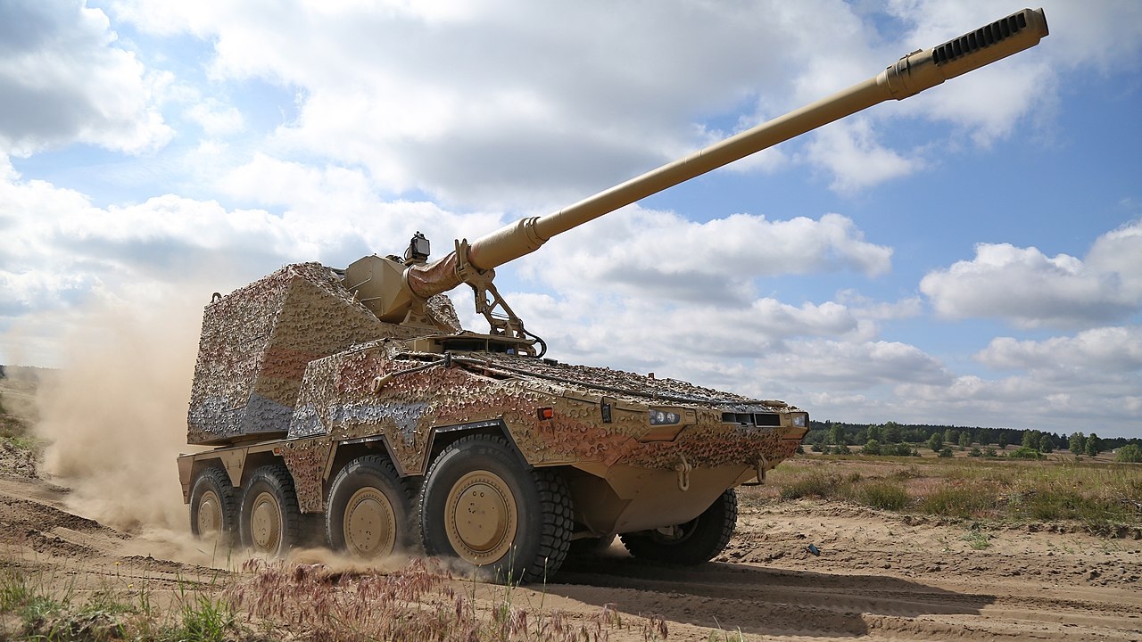 The British Army is spending $1.3 billion on new artillery guns